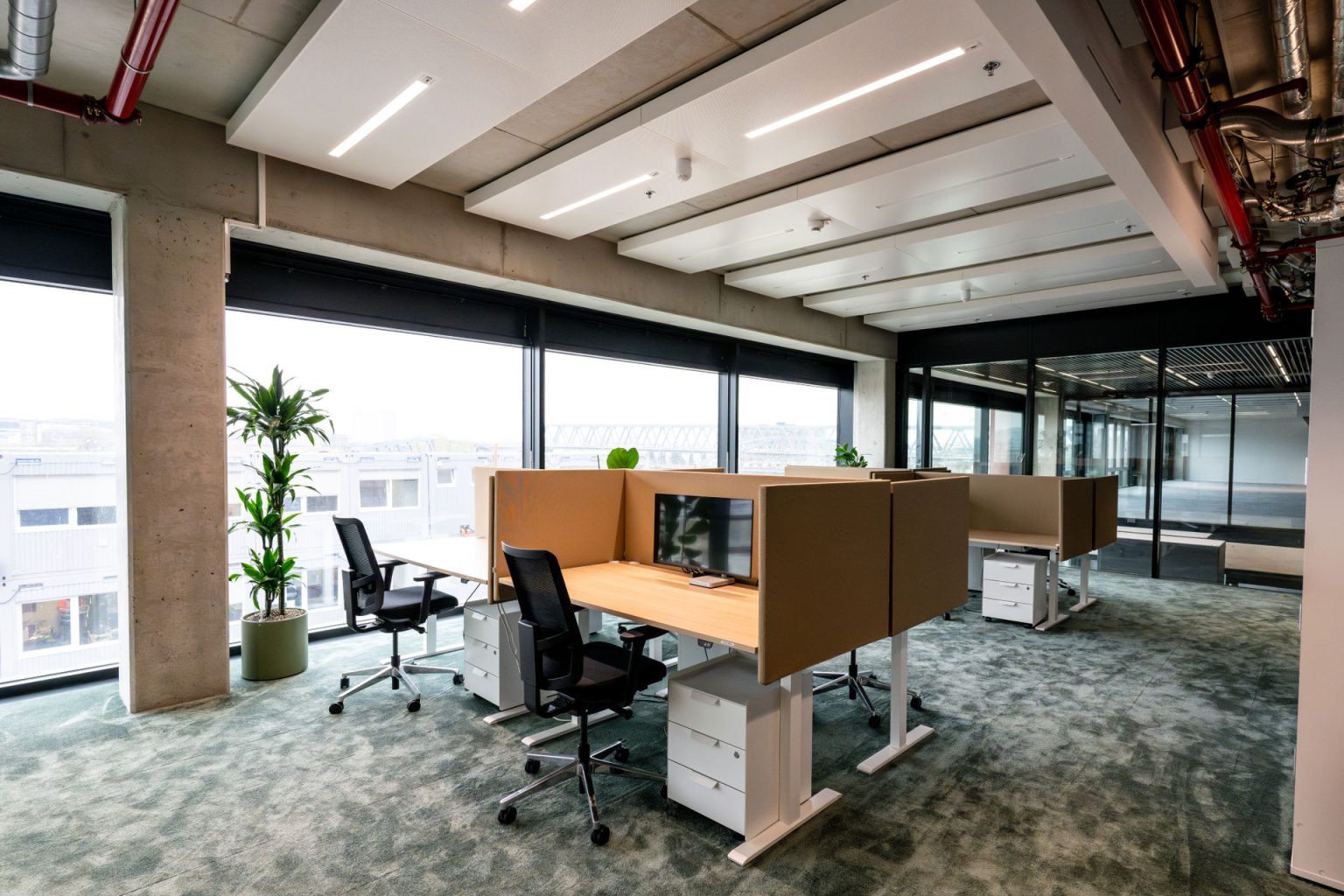 EDGE Workspaces: Premium Private Offices, Coworking Spaces & Meeting Rooms