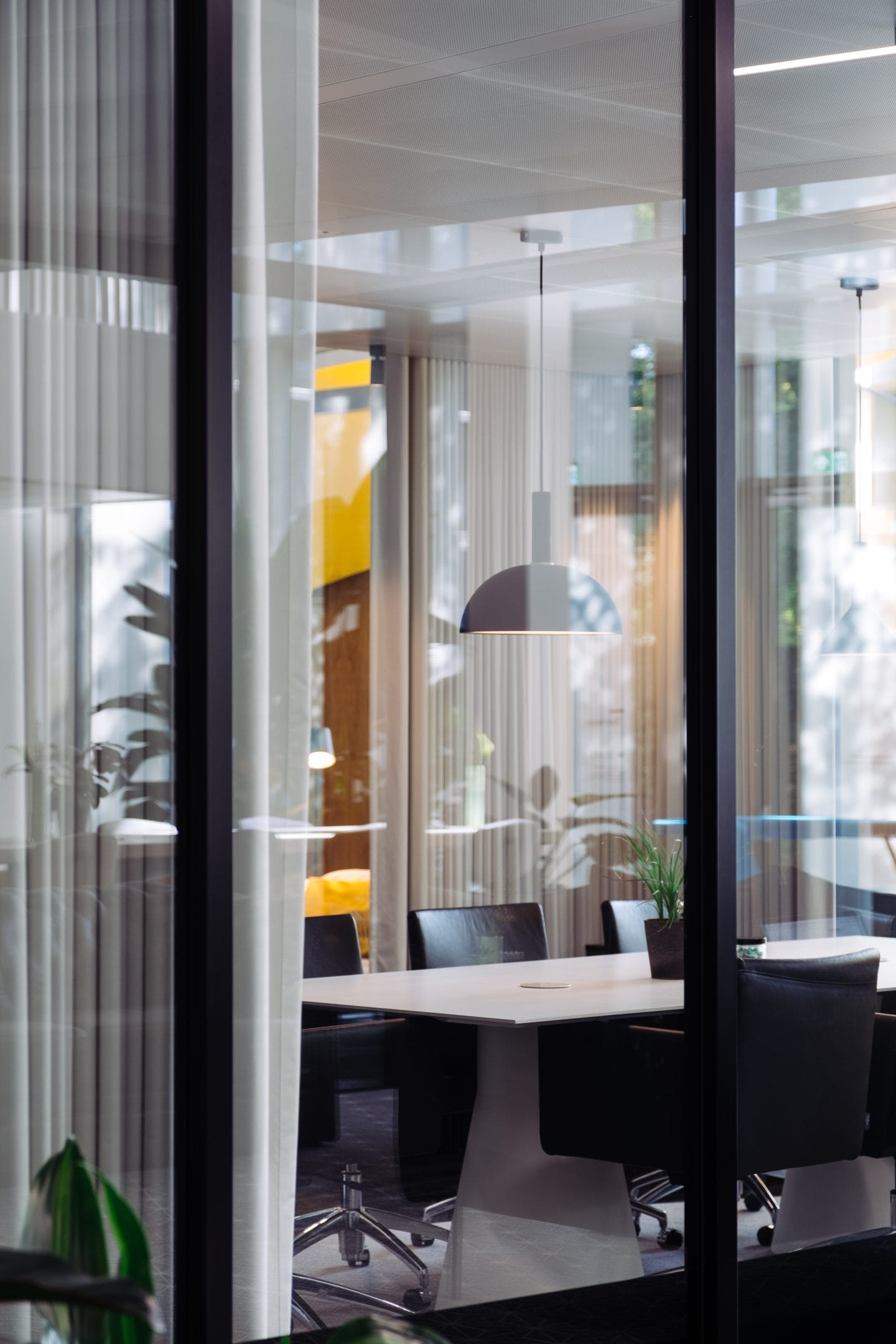 Hybrid Work Models: Designing Flexible Office Spaces for a Changing ...